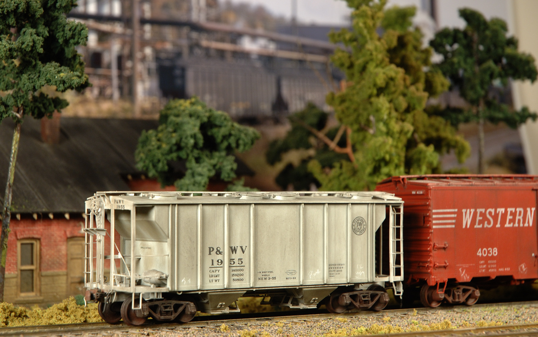 Pullman Standard 70 Ton Covered Hoppers